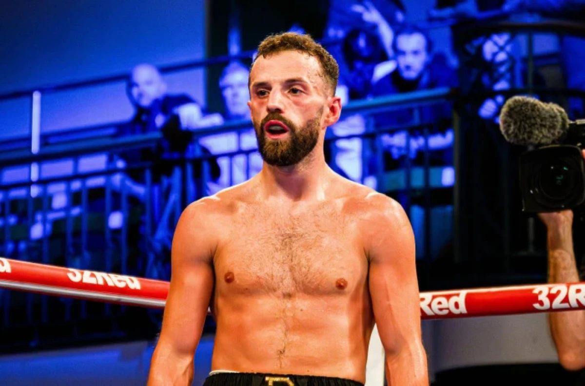 Chris Bourke to fight Ashley Lane for British belt; Willy Hutchinson and Raven Chapman also on card
