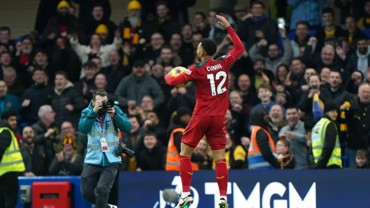 Wolves' Matheus Cunha hat-trick spurs comeback win as Chelsea booed off