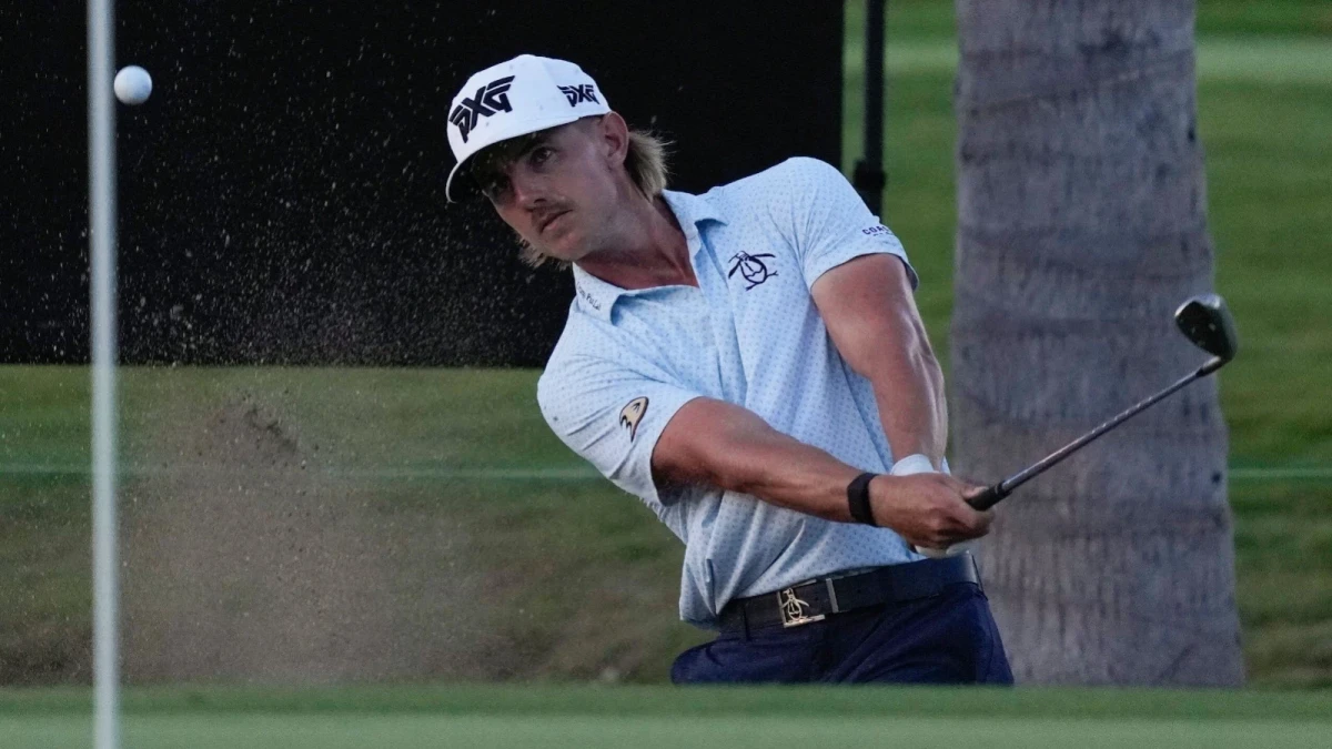 Rookie Jake Knapp closing in on maiden PGA Tour title at Mexico Open