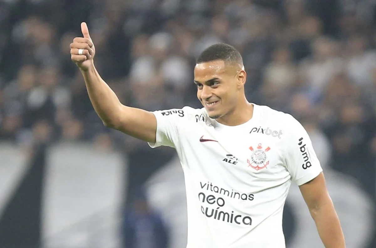 Nottingham Forest complete capture of Brazilian centre-back Murillo