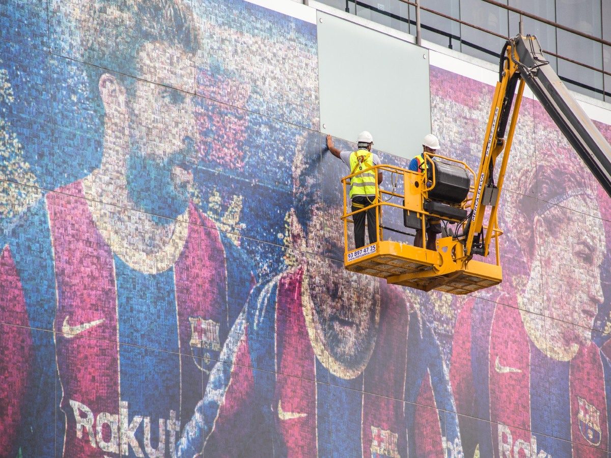 Transfer Zone: Lionel Messi lands in Paris! Plus, unbearable Arsenal ...