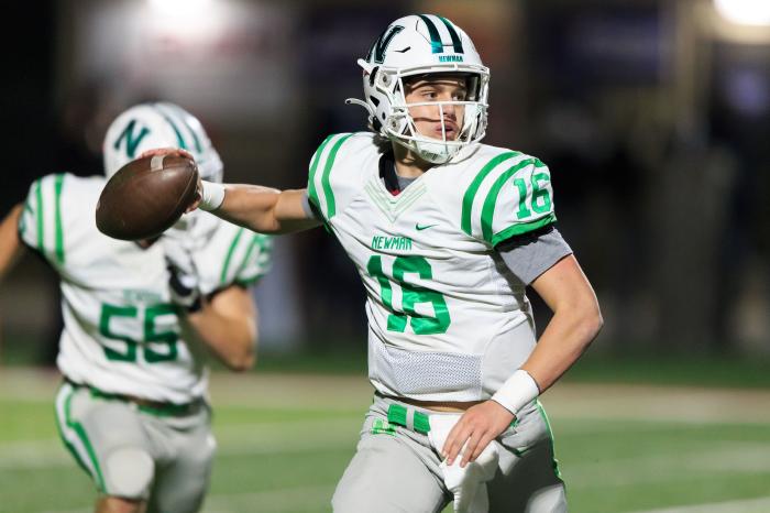 Quarterback Arch Manning, nephew of Peyton and Eli, commits to ...