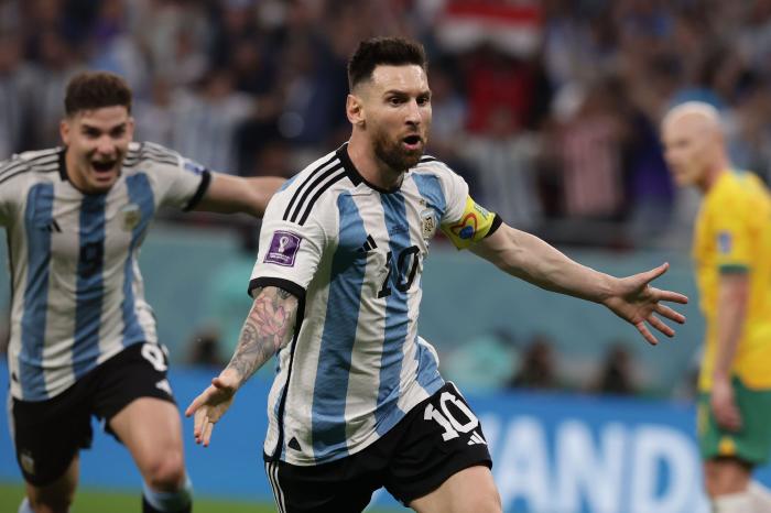 Lionel Messi scores his first World Cup knockout stage goal as ...