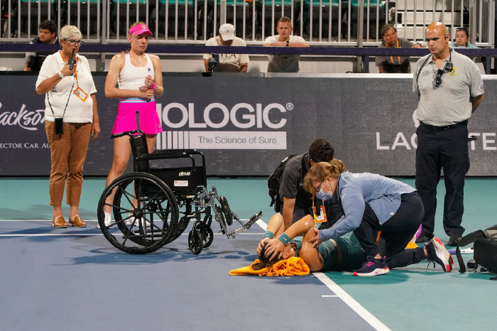 Bianca Andreescu leaves court in wheelchair after suffering ankle ...