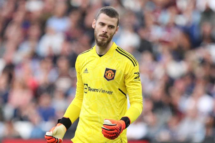 David de Gea posts cryptic message over Manchester United future ...