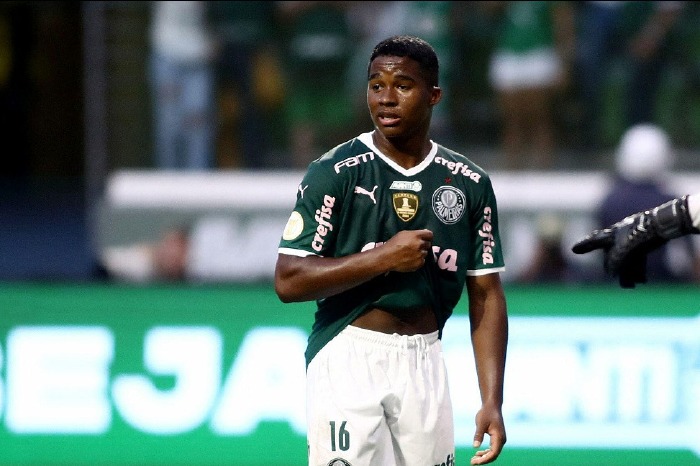 Real Madrid officials travel to Brazil to convince teenage sensation ...