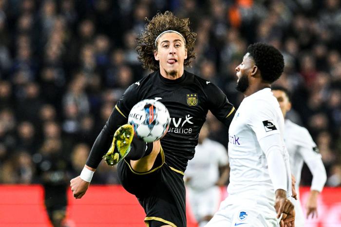 Wolves sporting director: Fabio Silva will continue his development at ...