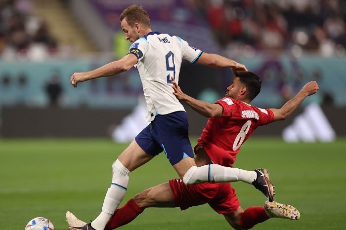 Injury scare for England captain Harry Kane | PlanetSport