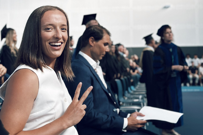 Iga Swiatek seeks to inspire next generation at Rafa Nadal Academy ...