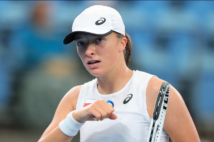Iga Swiatek odds on favourite to win Australian Open title following in ...