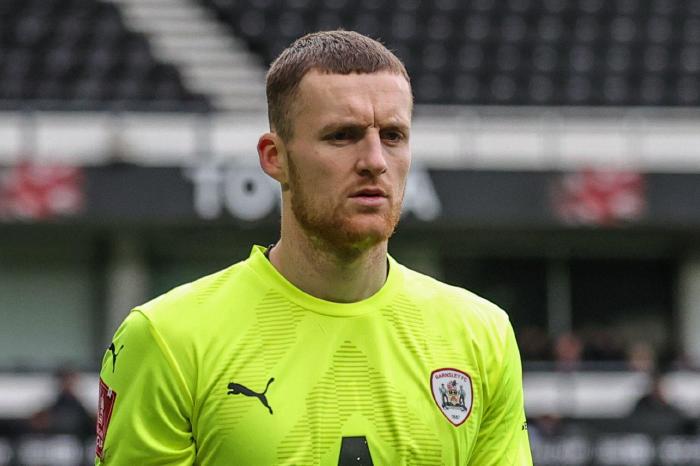Barnsley keeper Jack Walton joins Luton as Harry Isted moves to Oakwell ...