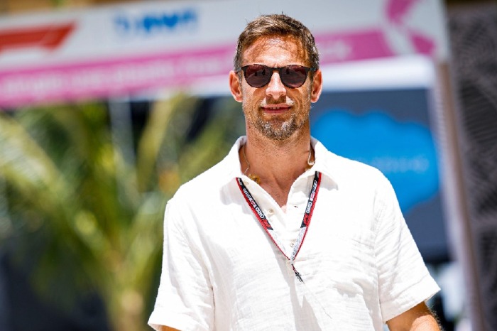 What happened in sport on May 10? Eddie Gray leaves Leeds United ...