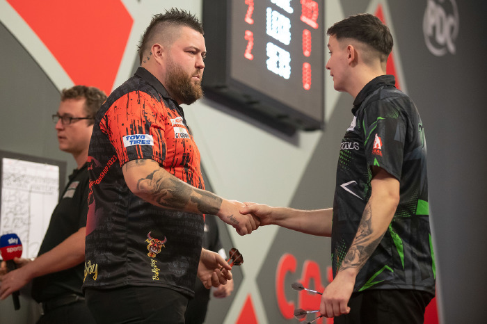 Michael Smith makes strong start to World Championships | PlanetSport