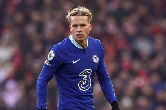 Arrest made after laser shone at Mykhailo Mudryk during Arsenal-Chelsea ...