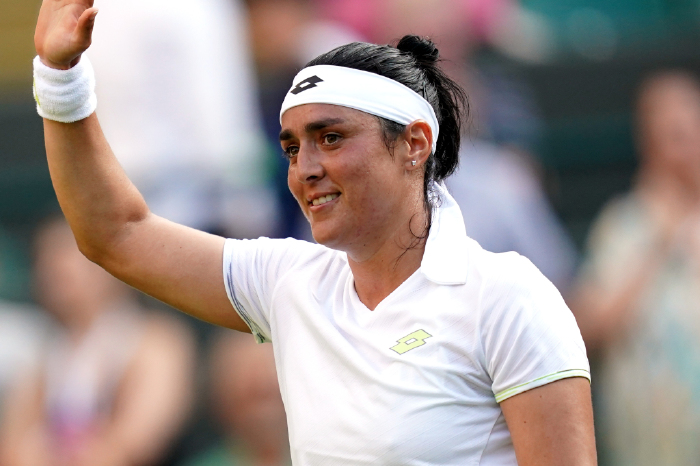 Ons Jabeur comes from set down to beat Aryna Sabalenka and reach second ...