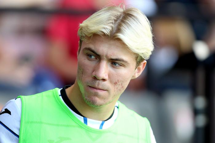 Atalanta star Rasmus Hojlund is on the brink of signing for Manchester ...