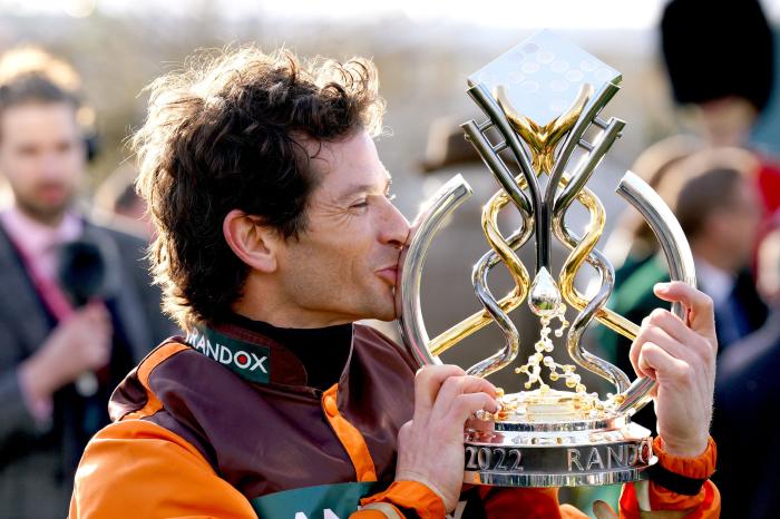 Sam Waley-Cohen bows out with Grand National victory on Noble Yeats ...