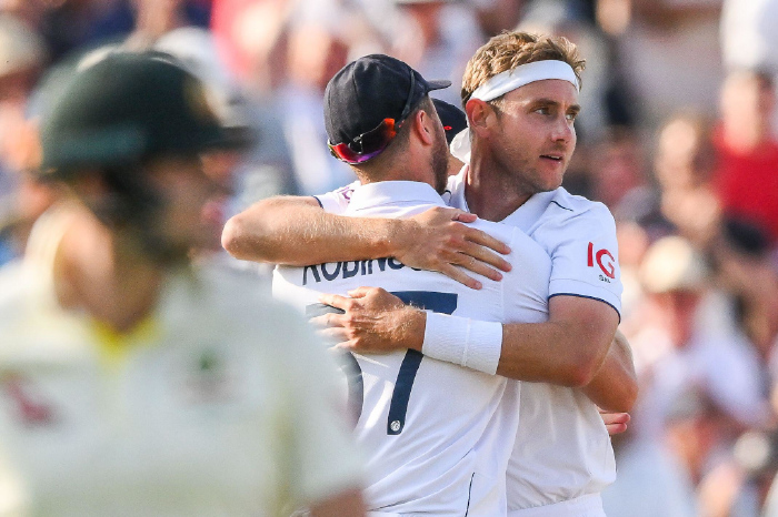 England battle back before lunch on fourth day of second Ashes Test at ...