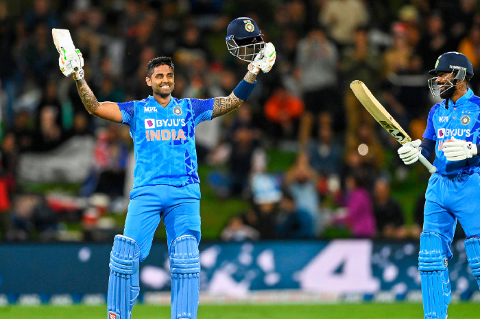 Suryakumar Yadav ton powers India to comfortable T20 win over New Zealand | PlanetSport