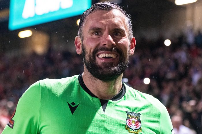 Wrexham convince Ben Foster to stay for another season | PlanetSport
