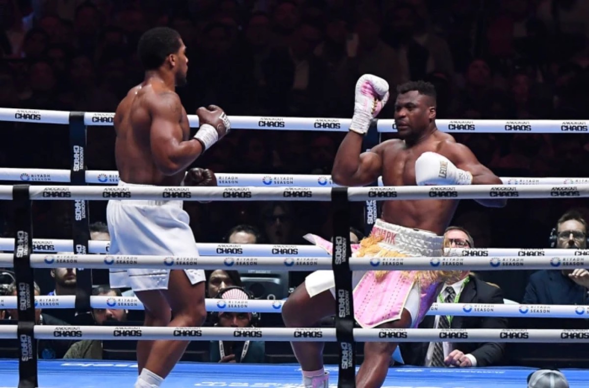 Anthony Joshua close to agreeing his next fight as negotiations are ...