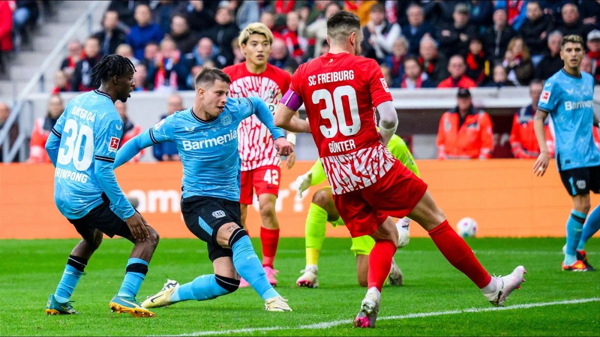 Bayer Leverkusen down Freiburg as Borussia Dortmund see off Eintracht ...