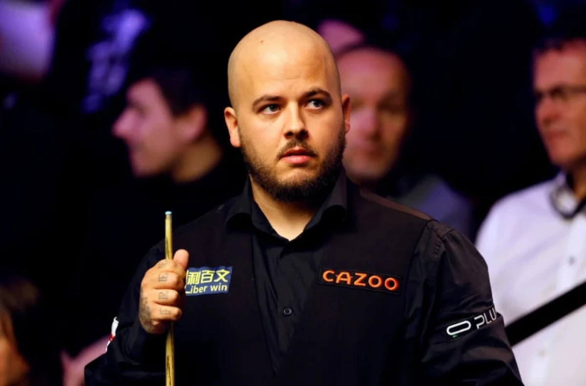 World Snooker Championship: Defending champion Luca Brecel makes strong ...