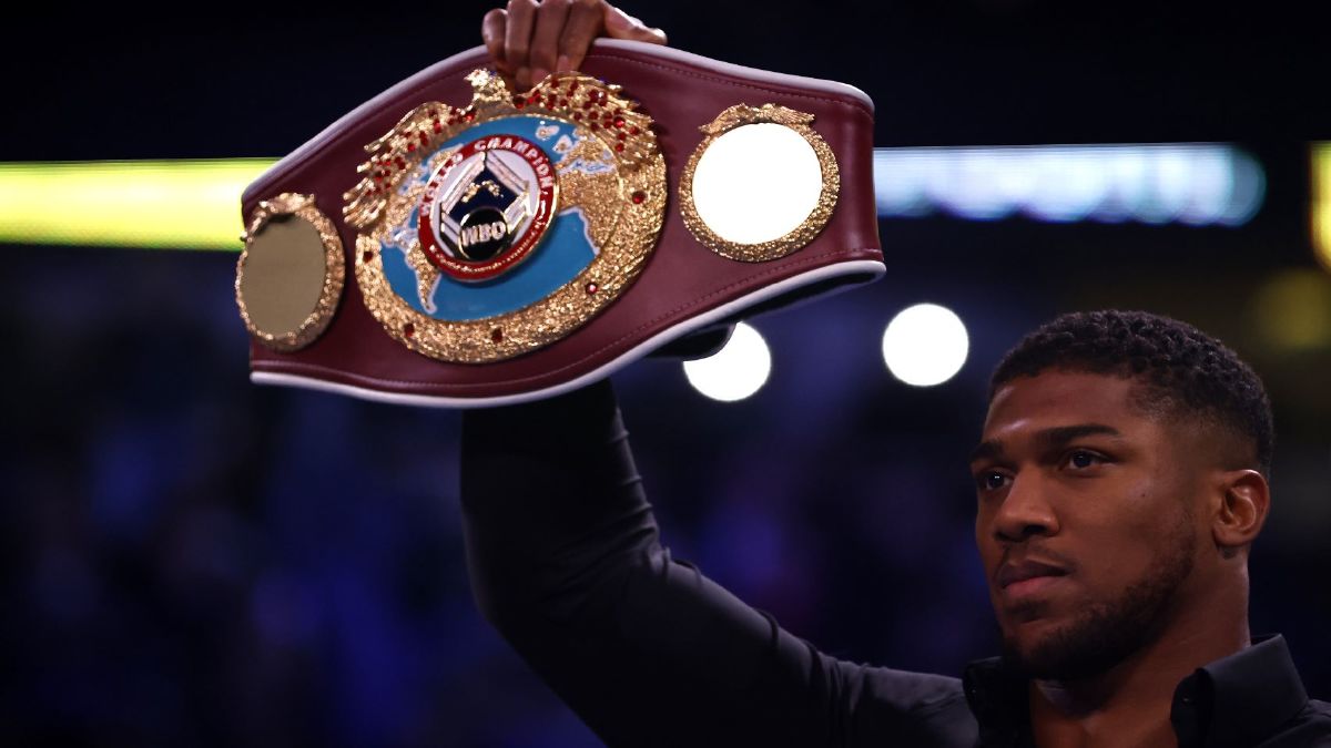 Anthony Joshua announces new trainer ahead of his boxing comeback ...