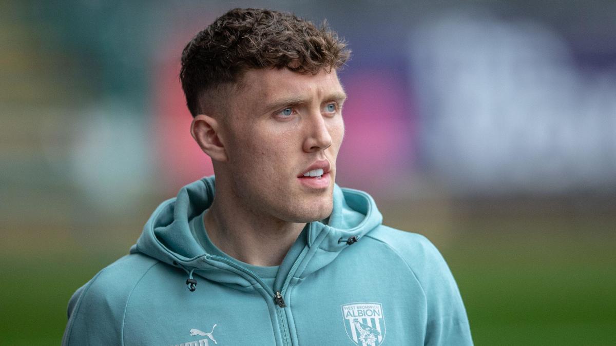 Burnley complete signing of Republic of Ireland defender Dara O’Shea ...