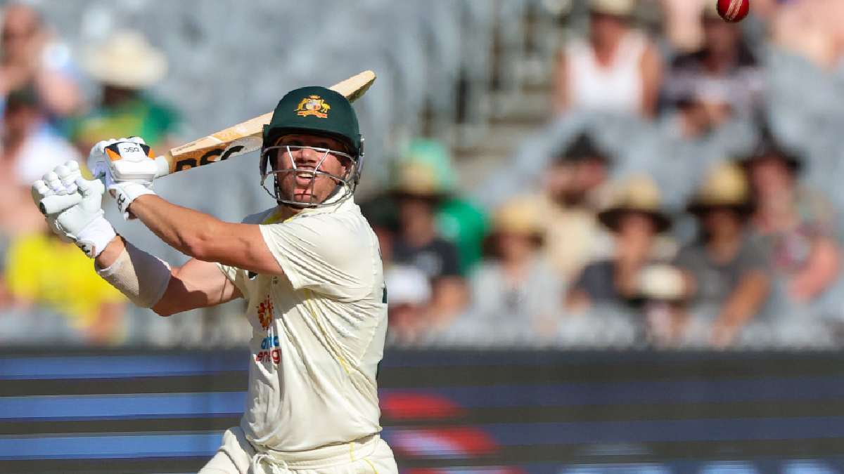 Out-of-form David Warner retains place in Australia's preliminary Ashes ...