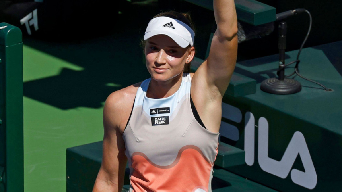 Elena Rybakina through to the final four at Miami Open