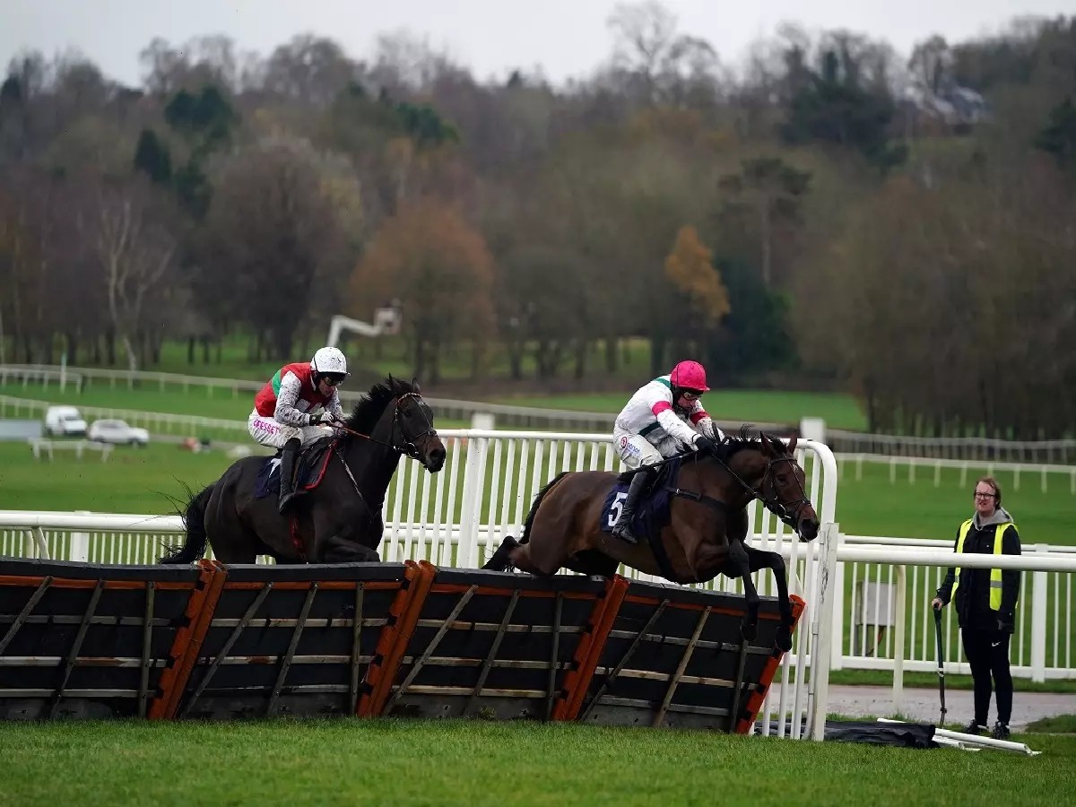 Uttoxeter best bets: Cher Tara primed to build on recent near miss for ...