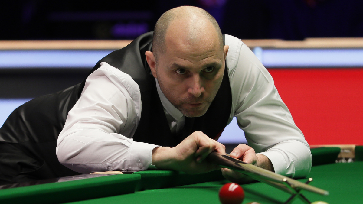 Ronnie O’Sullivan, Judd Trump and defending champion Joe Perry progress ...