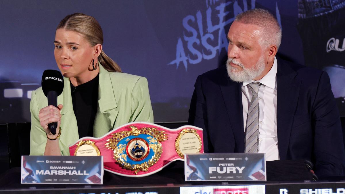 Peter Fury frustrated with late postponement of Savannah Marshall’s ...
