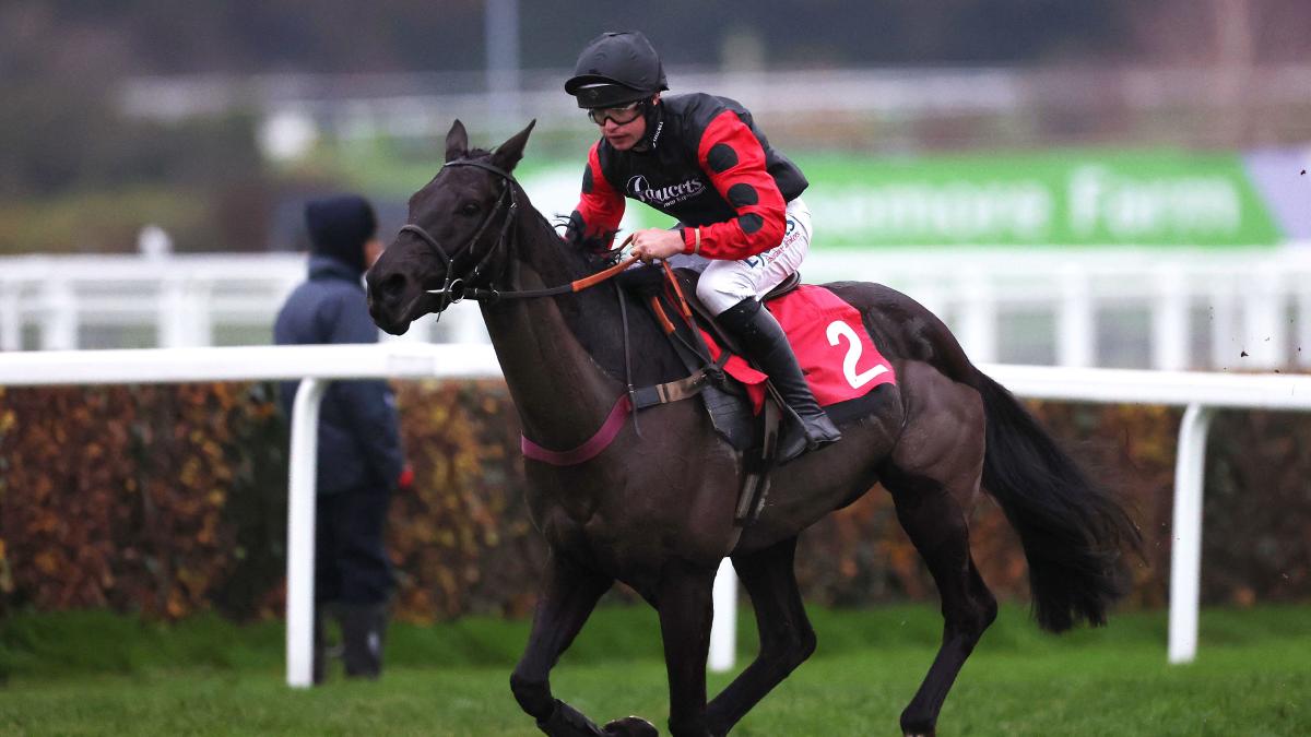Quick Wave prevails in National Trial thriller at Haydock