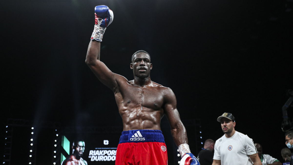 Richard Riakporhe hands Deion Jumah first defeat with a knockout ...