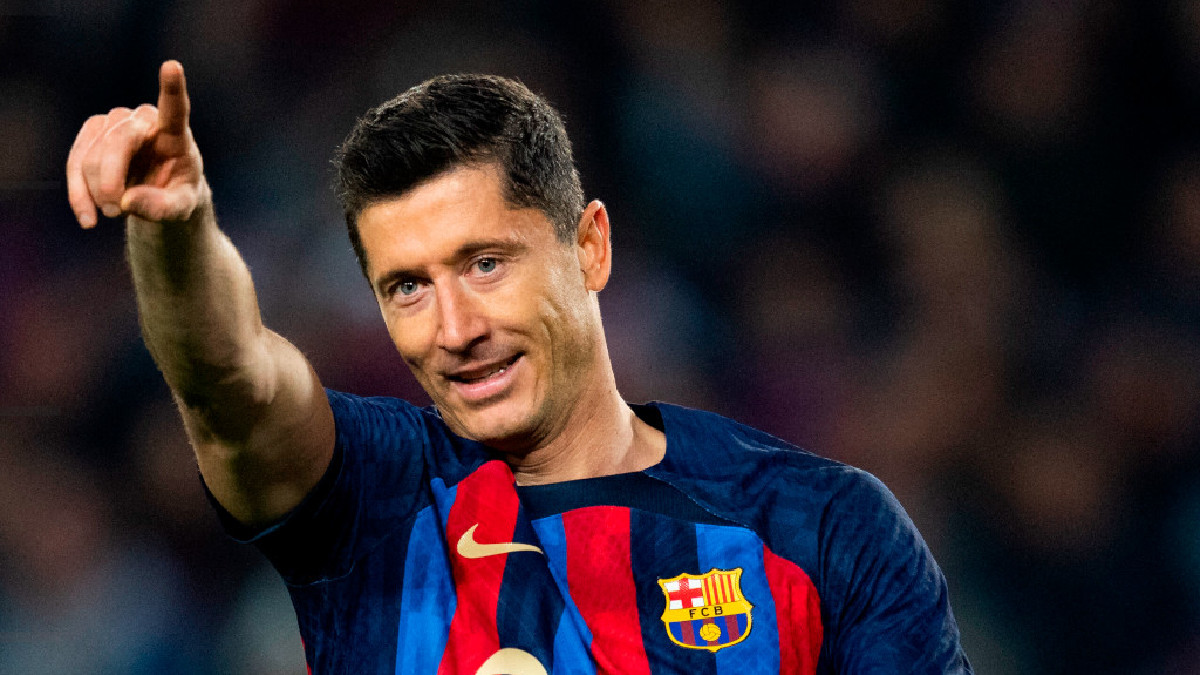 Robert Lewandowski's evolution: From scoring machine to team player at ...