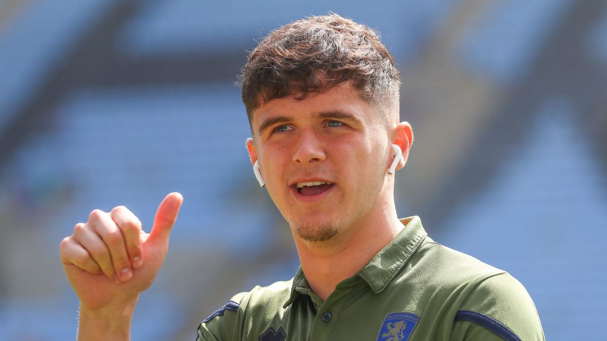 Another departure at Wolverhampton as Ryan Giles joins Premier League ...