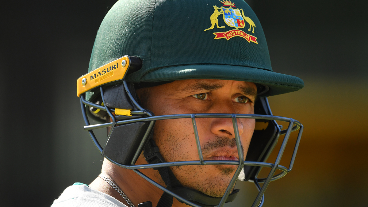 Big Bash League: Usman Khawaja hits half-ton in Brisbane Heat victory