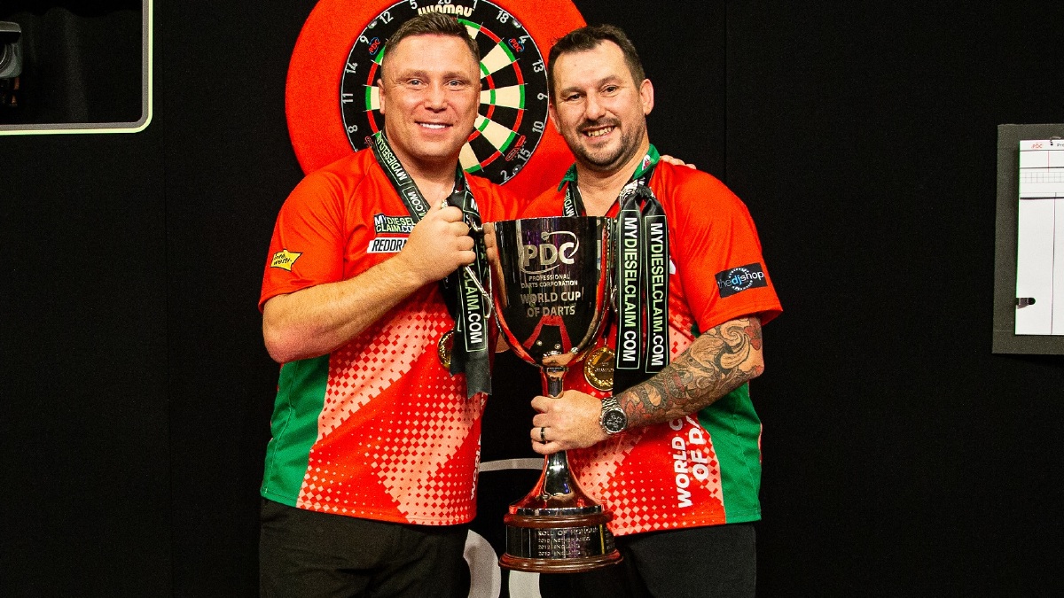 Wales duo too strong for Scotland in World Cup of Darts final