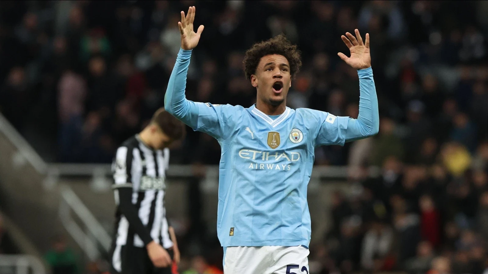 Man City's rising star Oscar Bobb extends contract until 2029