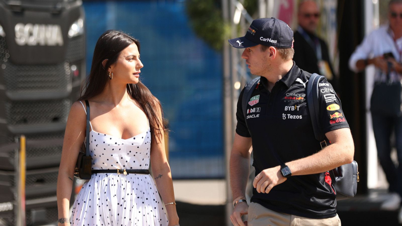 Max Verstappen defends partner Kelly Piquet following online attacks