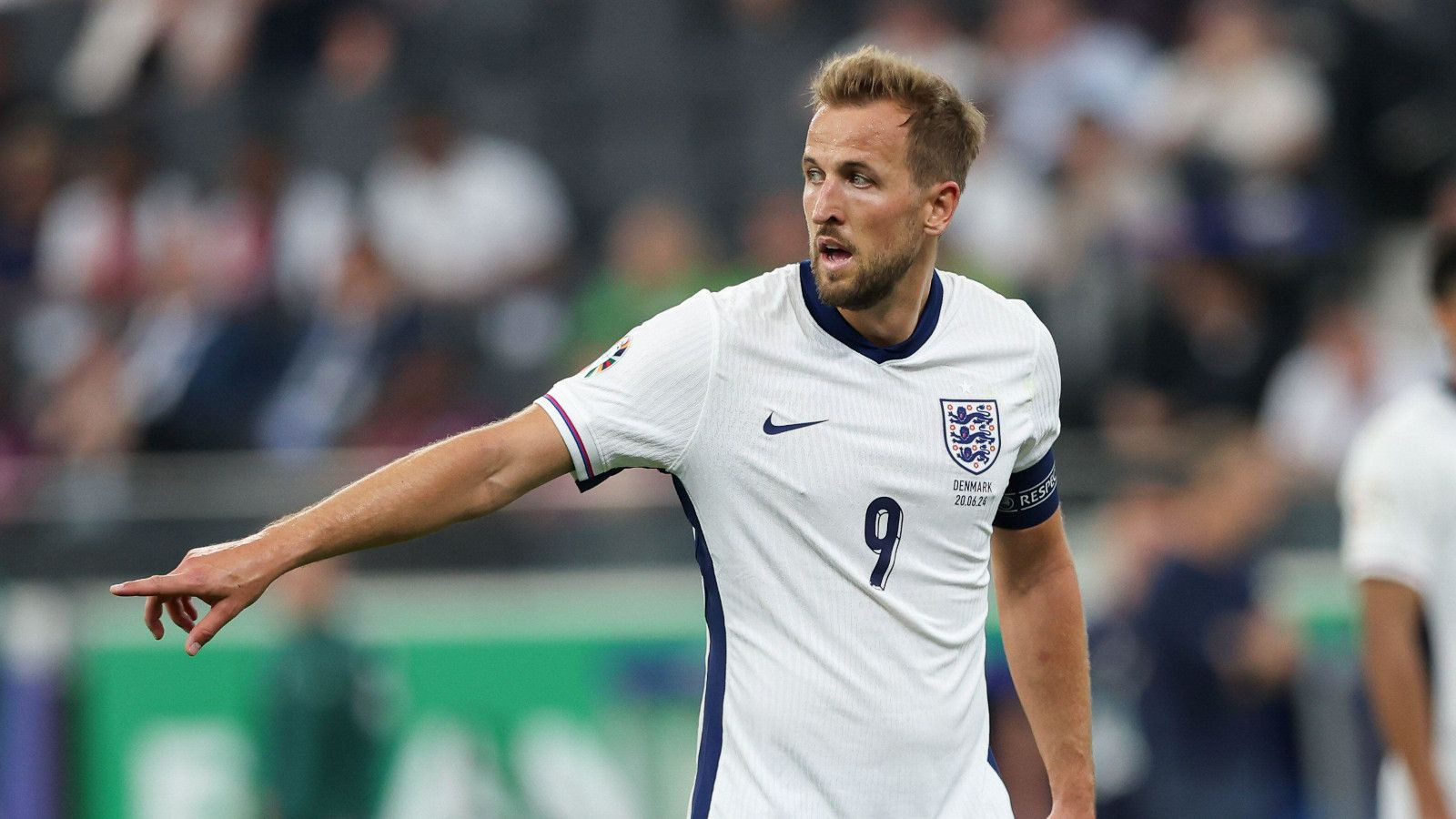 Gary Lineker: Journalists use Harry Kane criticism to feed headlines