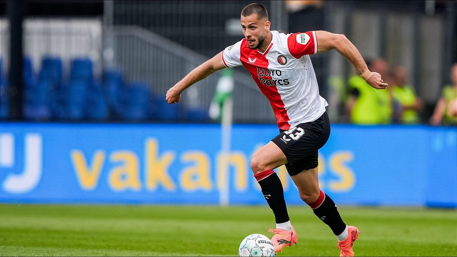 David Hancko's Atletico Madrid move hits a snag