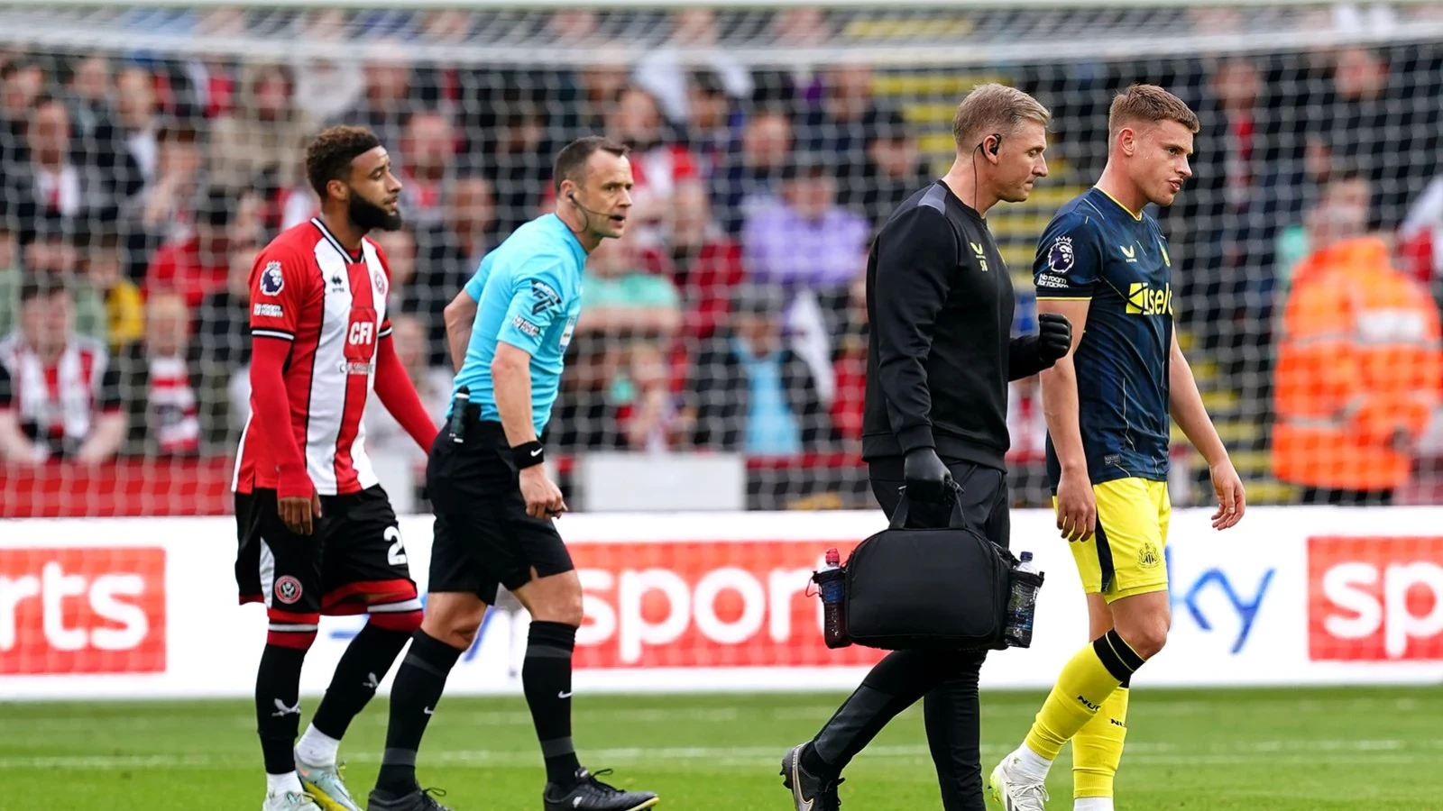 Newcastle to lose injured Harvey Barnes for months