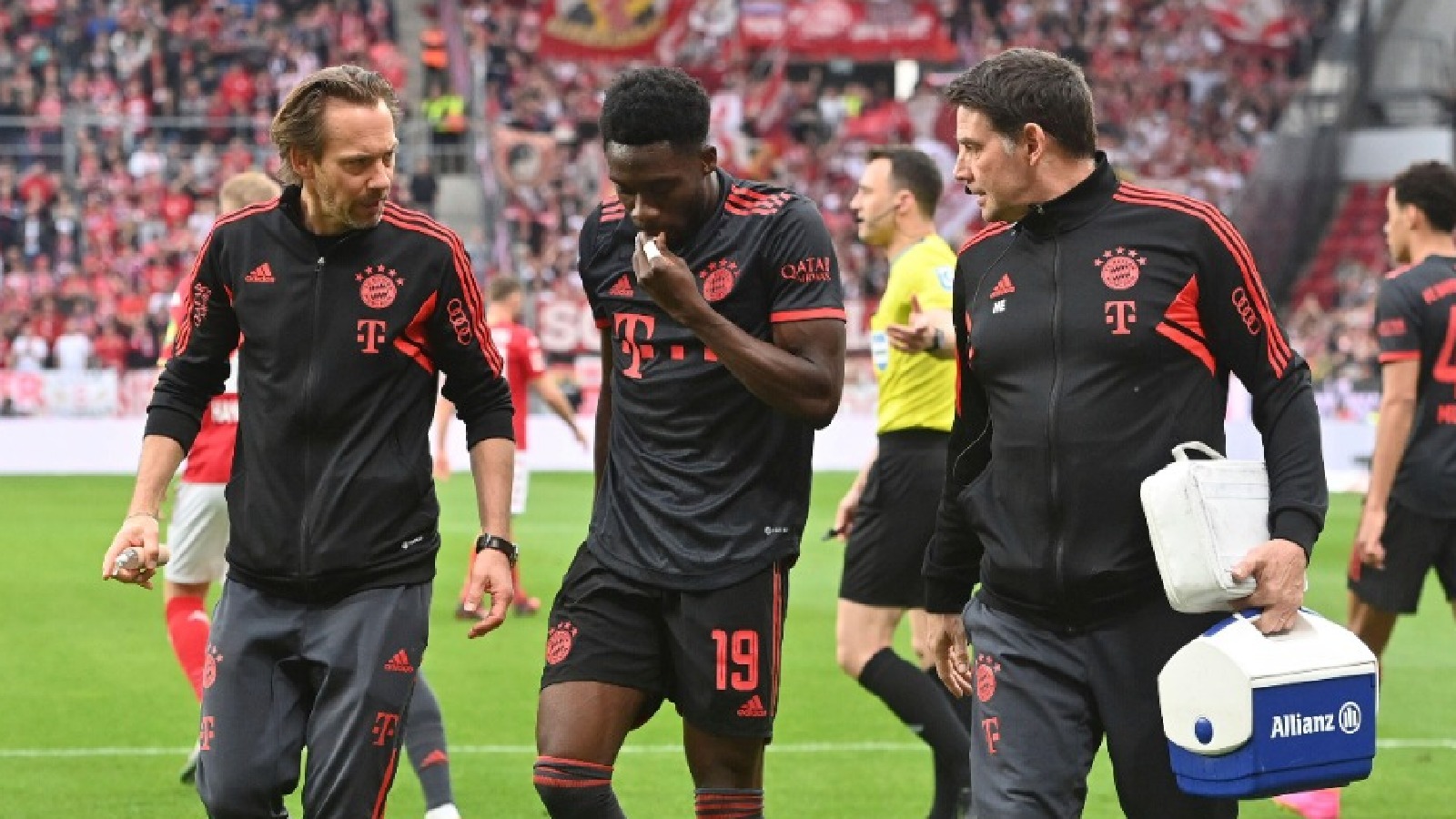 Bayern Munich hit with another setback as Alphonso Davies sidelined ...