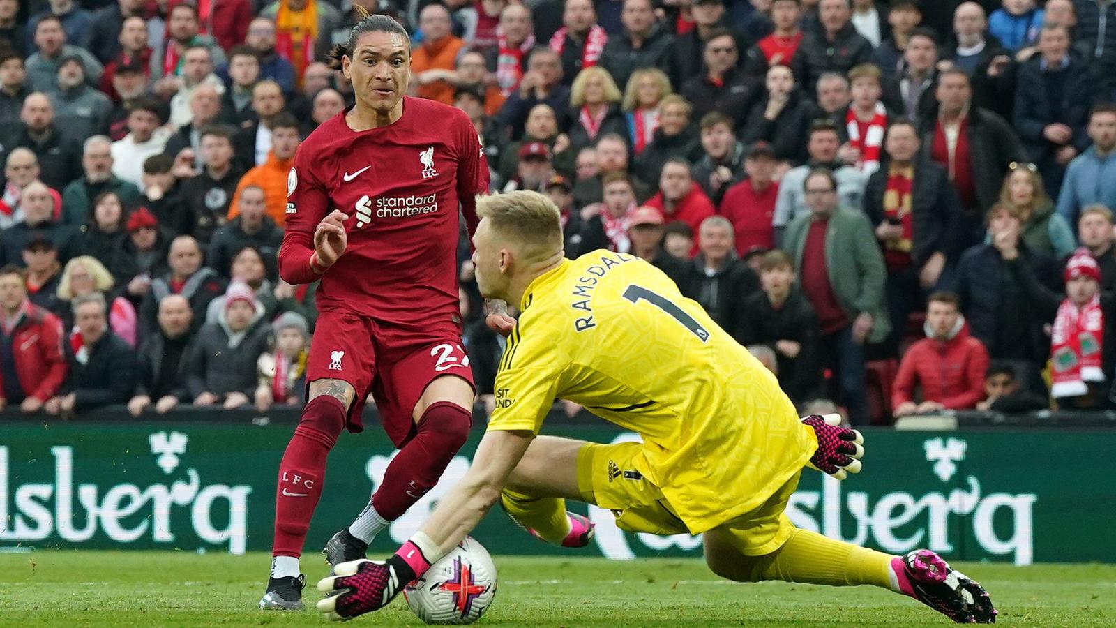 Arsenal squander two-goal lead as Premier League title hopes are dented ...