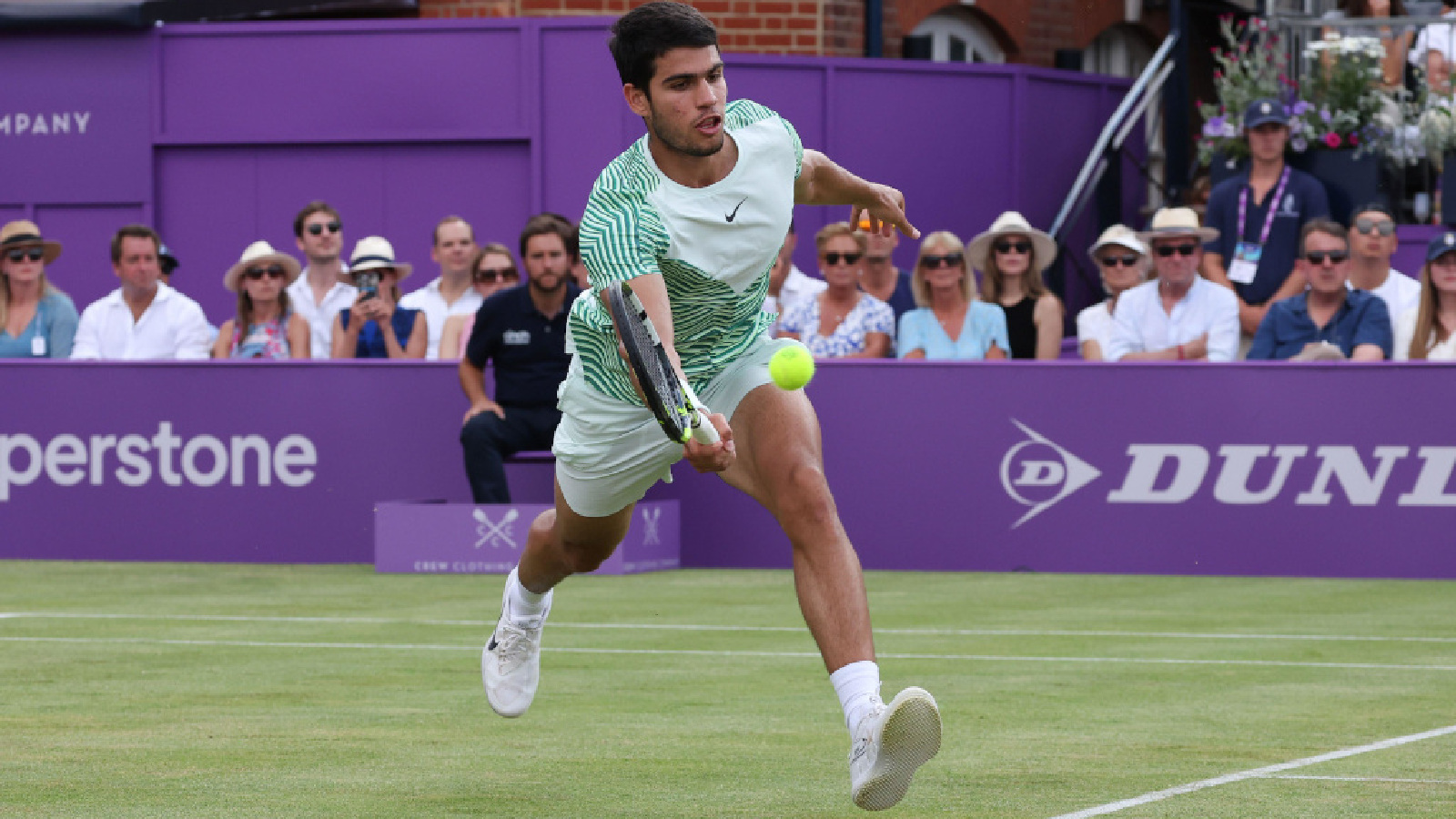 Grass-court newcomer Carlos Alcaraz through to Queen's Club semi-final with win over Grigor ...