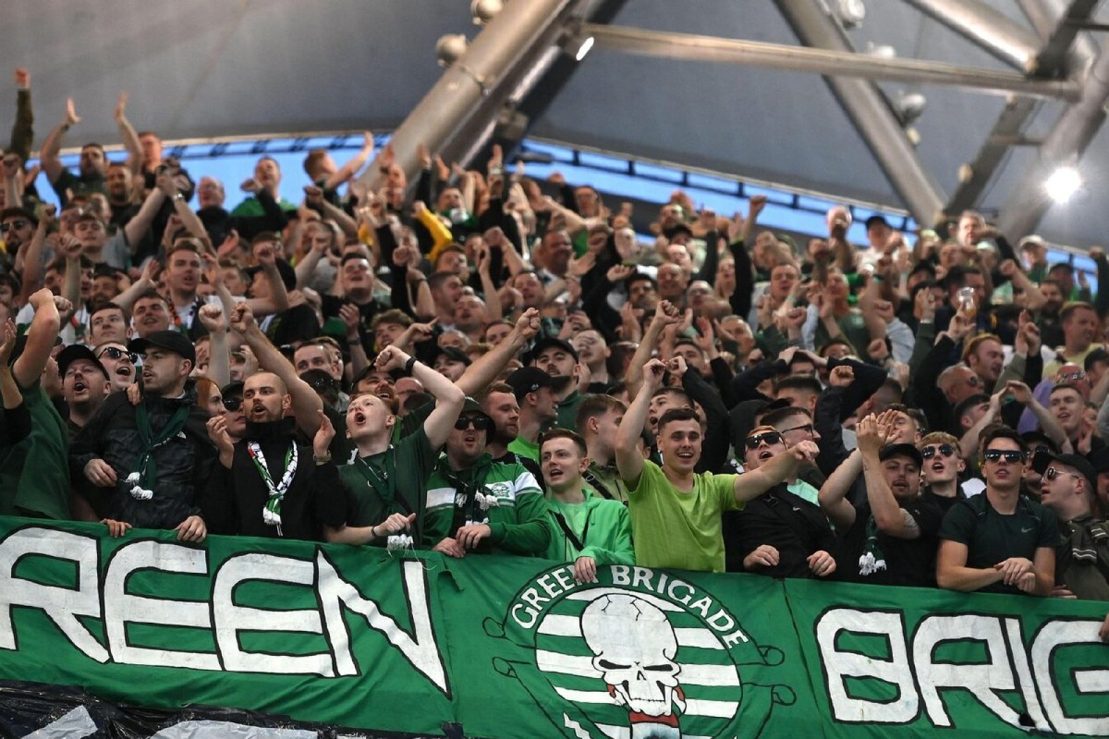 Celtic fans chant through minute’s applause in memory of the Queen ...