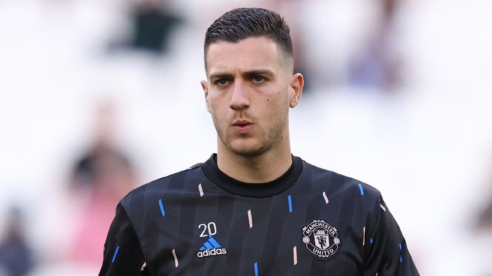 Diogo Dalot to 'fulfil responsibility' of bringing success to ...